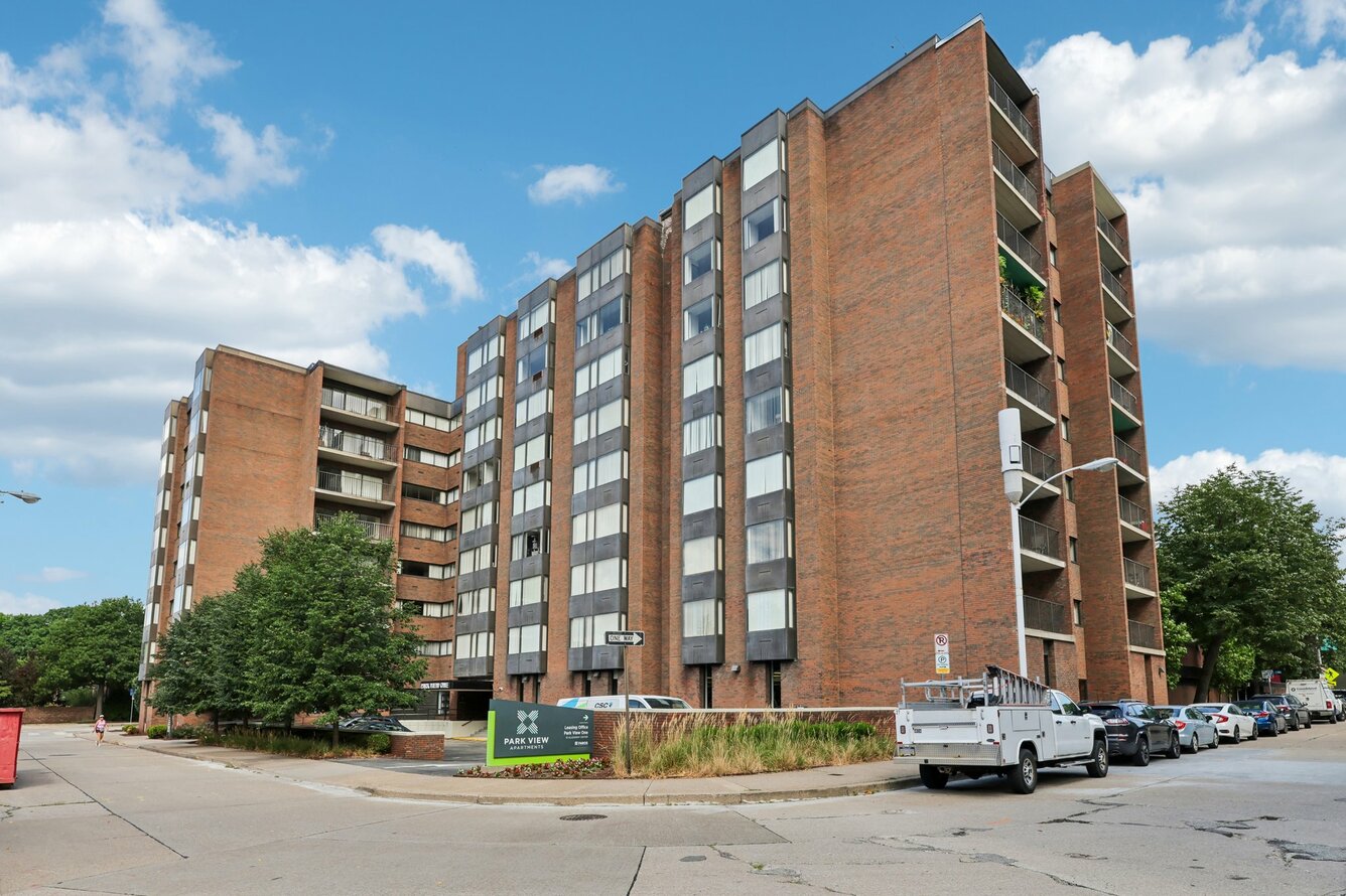 Live on Pittsburgh's North Shore | Park View Apartments